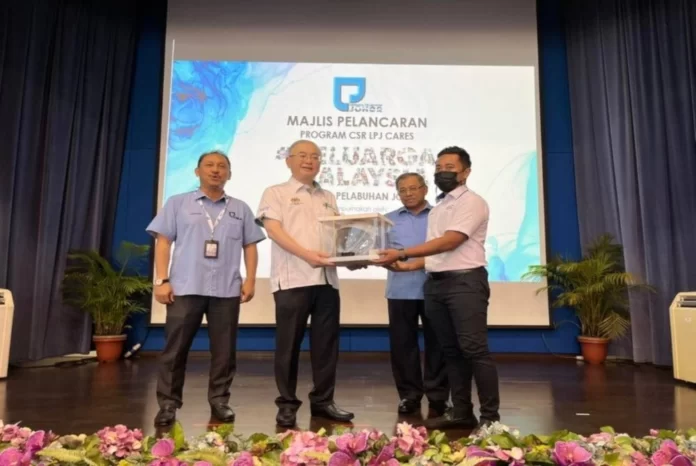 PRU15: MCA Serah Pucuk Pimpinan BN Tentukan Pembahagian Kerusi | MYNEWSHUB PRU15: MCA Serah Pucuk Pimpinan BN Tentukan Pembahagian Kerusi | MYNEWSHUB